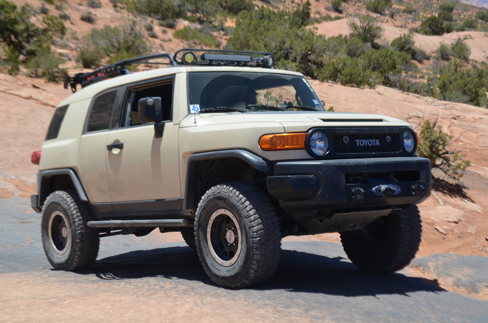285/75/16's on TRD Beadlock style Wheels | Toyota FJ Cruiser Forum